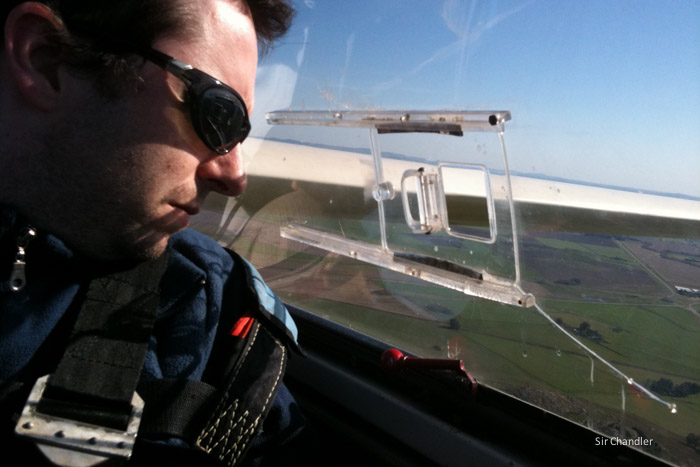 Volar en planeador y sólo escuchar el viento :) - Sir Chandler